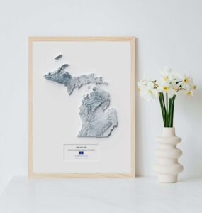 Michigan - Monochrome Map - 60x80 cm / 24x32 inch / Black Wood Frame ...