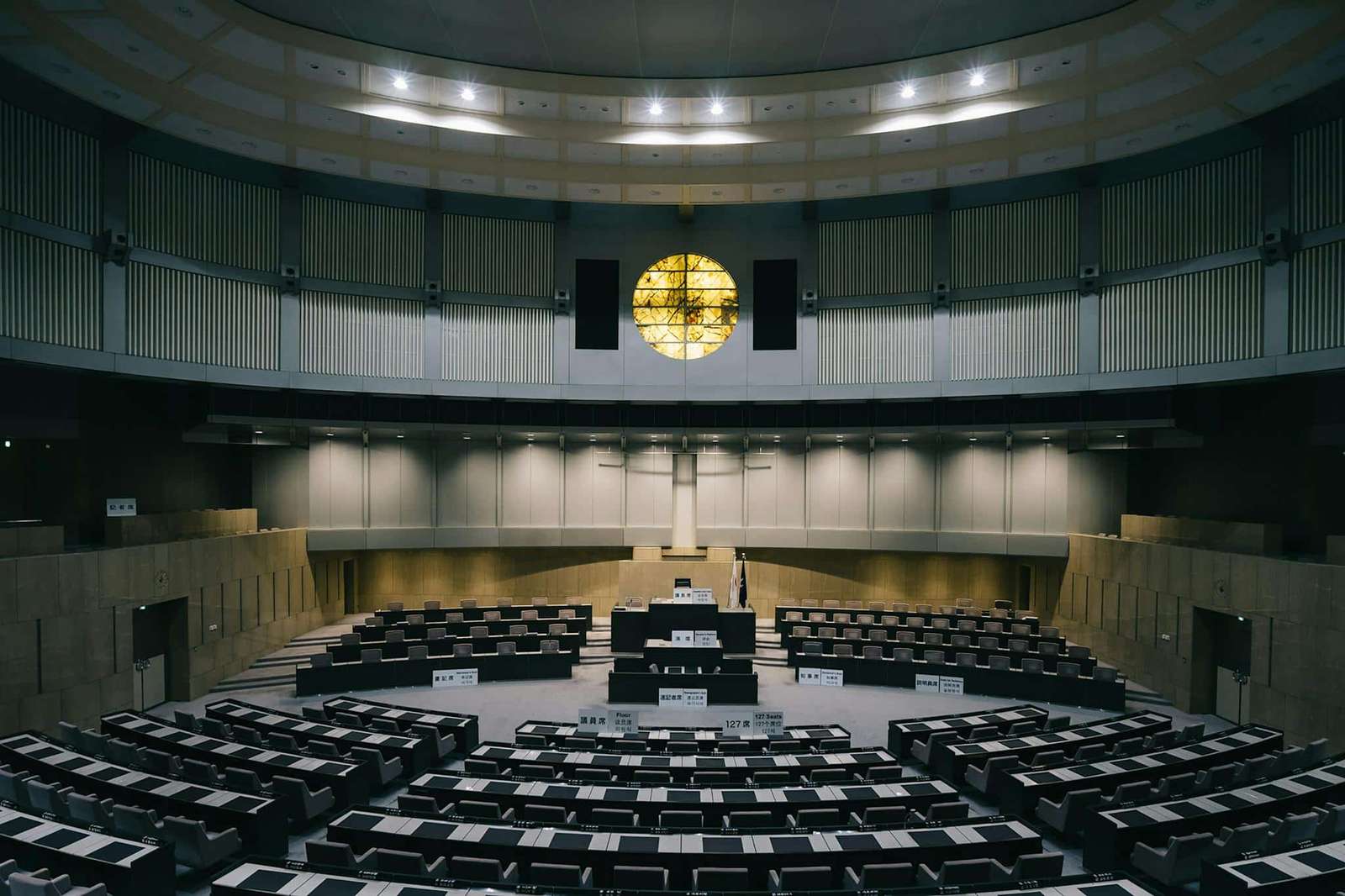 Political Architecture: Designing Embassies and the Protocol of ...
