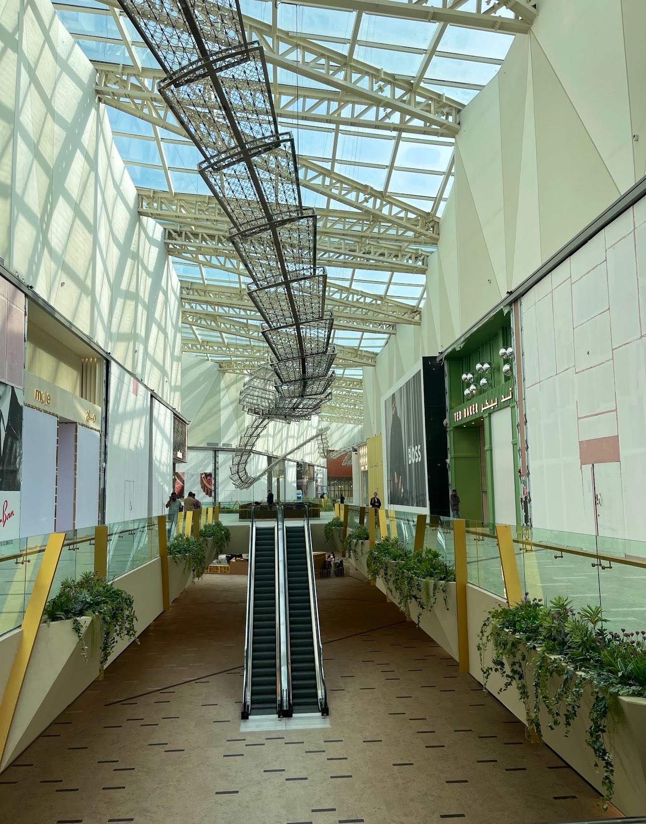 Officially.. Solitaire Mall opens in Riyadh