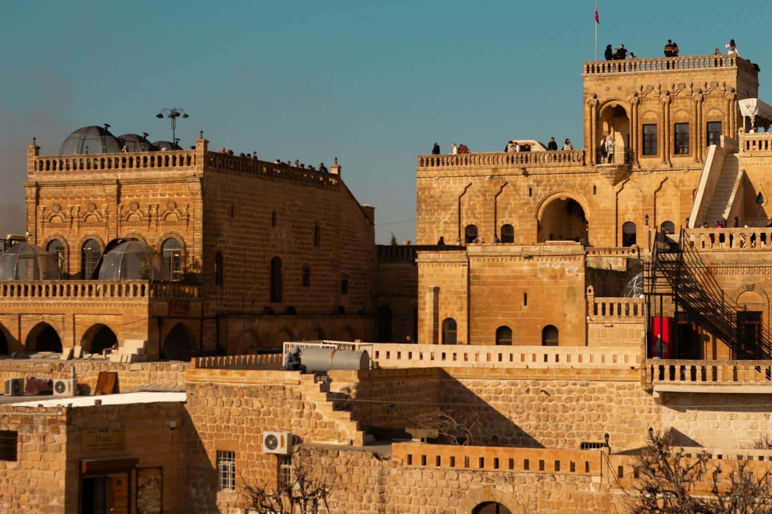 Exploring Innovative Architectural Trends in the Middle East: A Modern ...