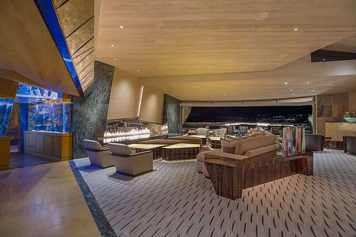 Duane Hagadon's Stunning Palm Desert Mansion