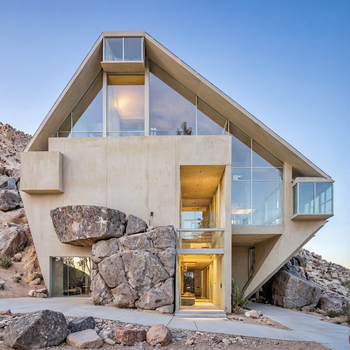Rock-Integrated Homes: Merging Nature and Design