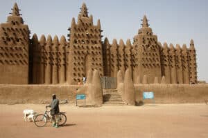 Great Mosque of Djenné – Mud Architecture and Community Spirit