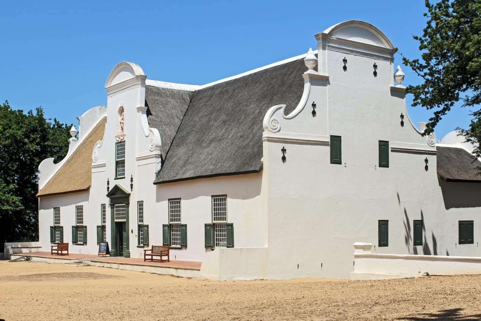 Cape Dutch Architecture: A Colonial Blend with Cultural Depth