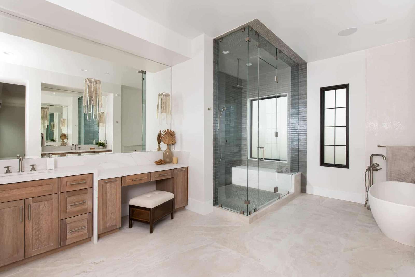 Why Designers Prefer Open Bathrooms in Modern Interiors