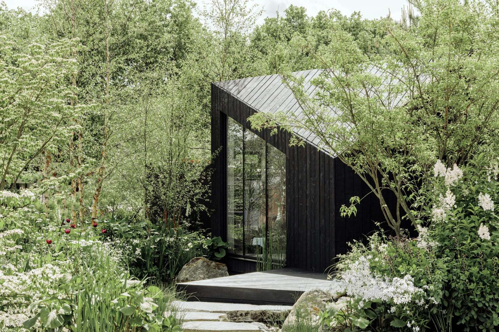 Modular Sustainable Cabins in Nature: Embrace Simplicity | ArchUp